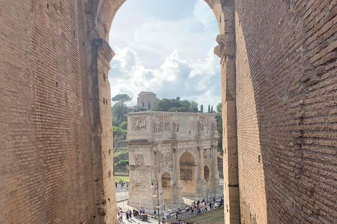 Walking Tour of the Colosseum, Roman Forum and Palatine Hill - The Experience: What Travelers Say