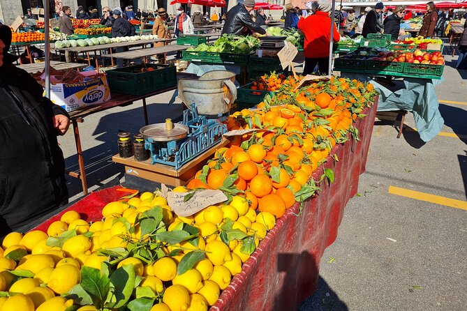 Walking tour of Zagreb - The Perfect Start at Zrinjevac Park