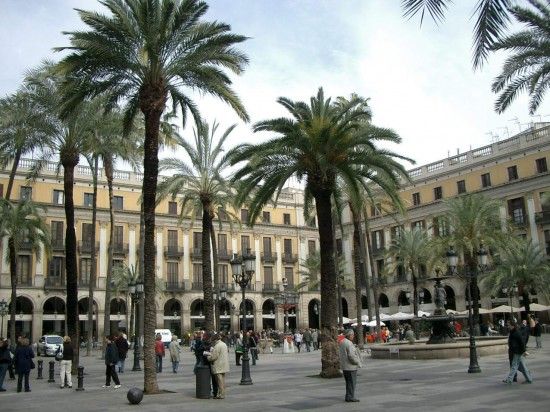 Walking Tour on Barcelona Old Town 3-Hour - Who Would Enjoy This Tour?