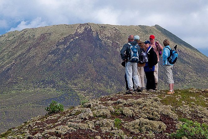 Walking Tour Through La Corona Volcano and Famara Cliff - Getting to the Trailhead