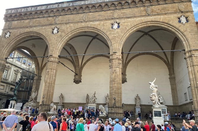 Walking Tour trough Renaissance Secrets in Florence - The Guide and Group Experience