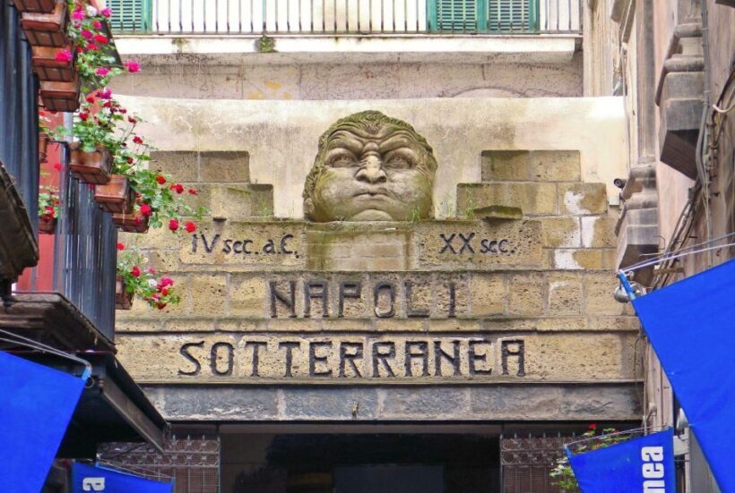 Walking Tour with Underground Naples - Introduction