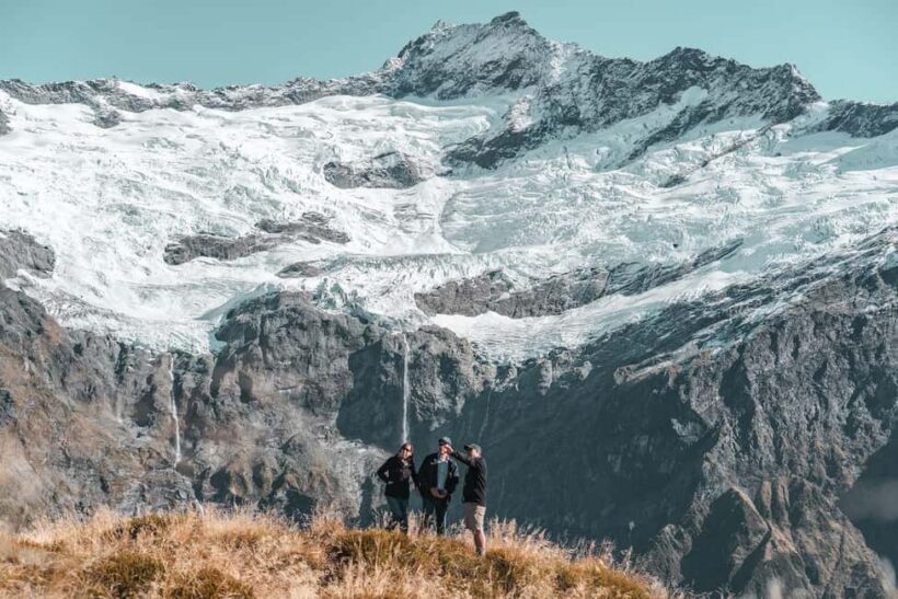Wanaka: Mt Aspiring and Glaciers Scenic Flight - An In-Depth Look at the Wanaka: Mt Aspiring and Glaciers Scenic Flight