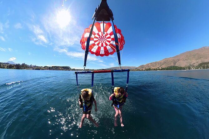 Wanaka Parasailing - The Experience of Flying Over Lake Wanaka