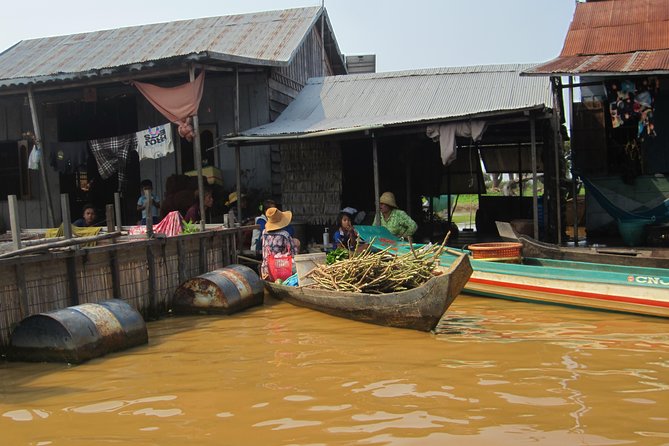 War Museum, Killing Field and Floating village ( Chong Kneas) Tour - What to Expect from Your Day