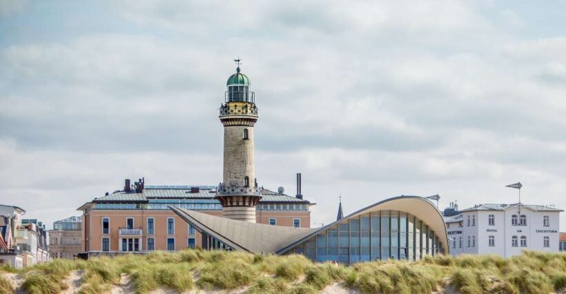 Warnemünde: Guided Walking Tour - Value for Money