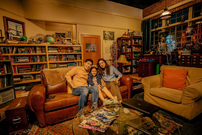 Warner Bros. Studio Tour Hollywood - The Experience of the Guides and Review Highlights