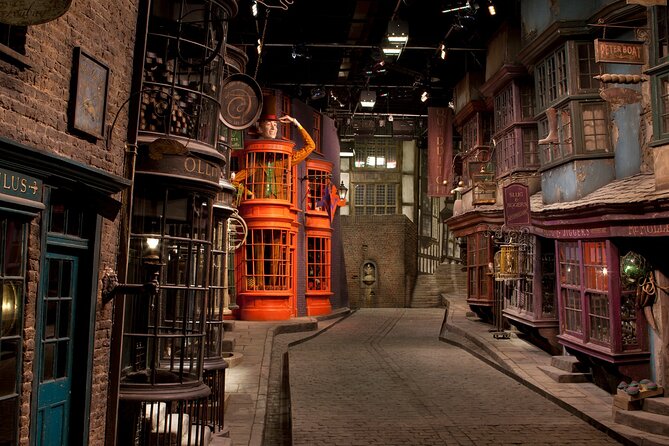 Warner Bros. Studio Tour London the Making of Harry Potter With Return Transfers - Transportation and Comfort