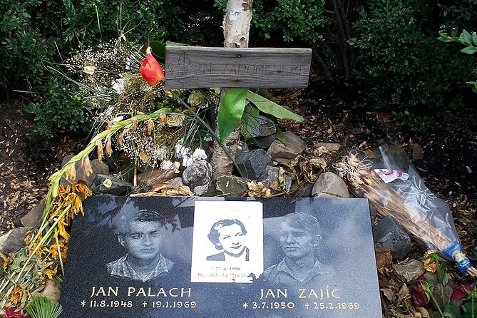 Wars and Totality History tour in Prague - Who Should Consider This Tour?