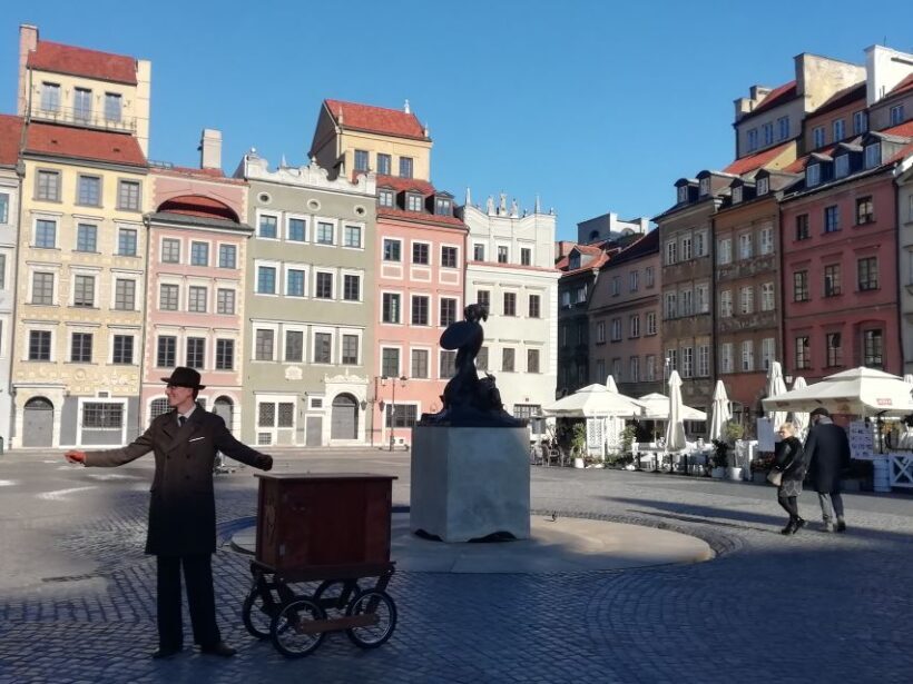 Warsaw: 2-Hour Old Town Walking Tour - Exploring Warsaw’s Old Town: What to Expect