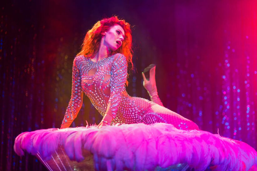 Warsaw: Dinner Show at Sabat Theatre - Introduction