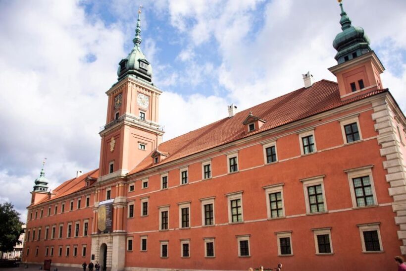 Warsaw: Express Walk with a Local in 60 minutes - FAQ