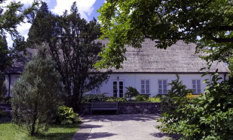 Warsaw: Full-Day Outskirts Private Tour - The Romantic Garden of Arcadia