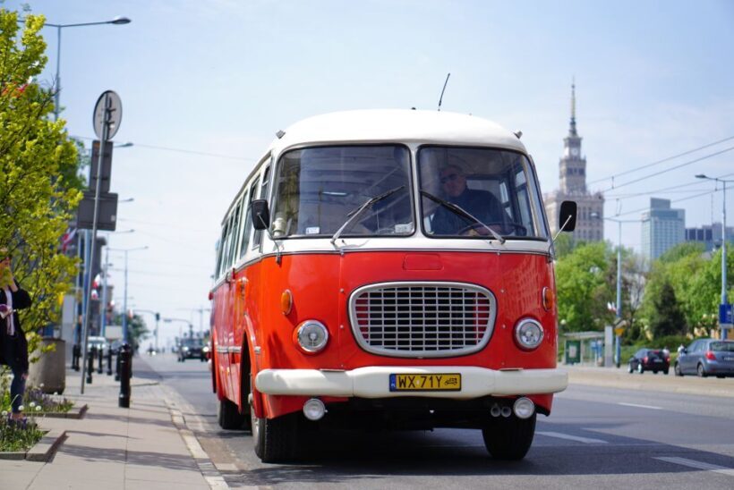 Warsaw: Highlights Guided Retro Bus Tour - An Authentic Vintage Experience in Warsaw