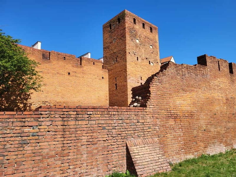 Warsaw Old Town UNESCO HERITAGE walking tour in English - The Sum Up
