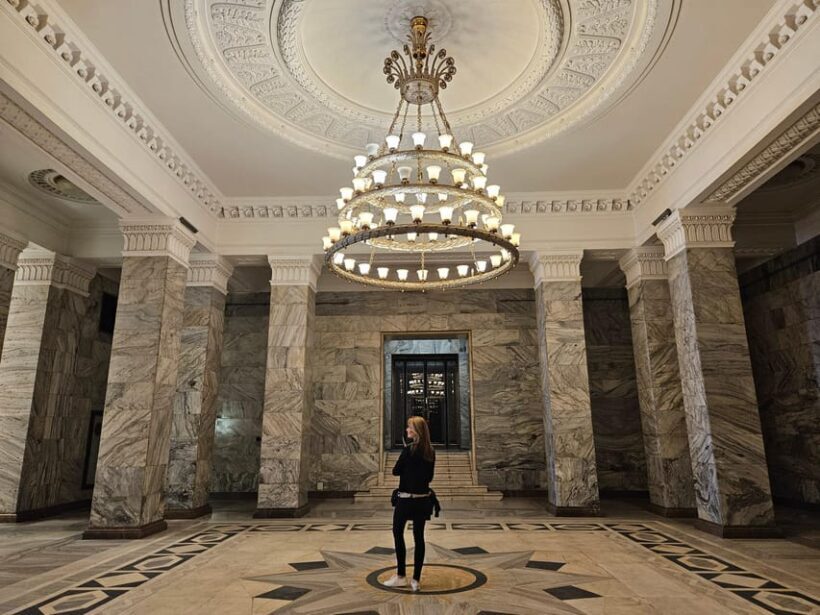 Warsaw: Palace of Culture and Science Guided Tour - The Itinerary in Detail