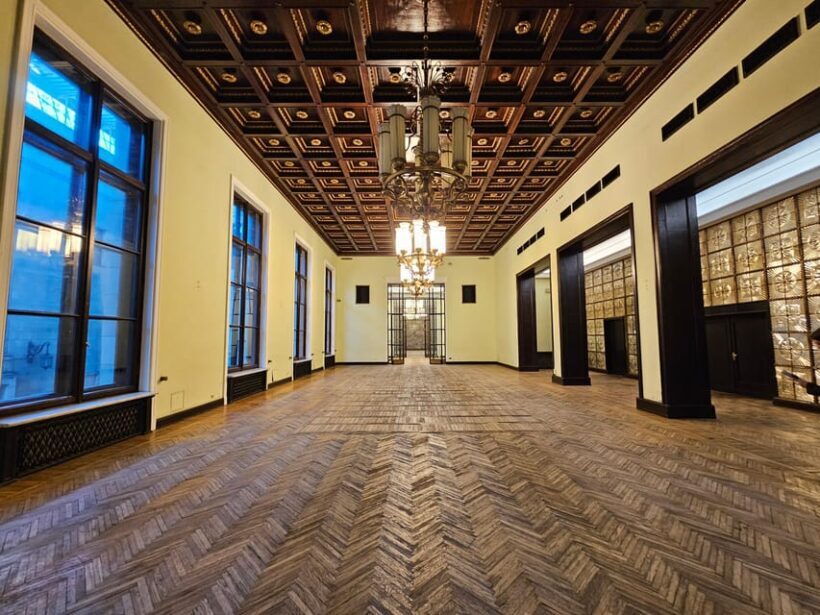 Warsaw: Palace of Culture and Science Guided Tour - Who Should Consider This Tour?