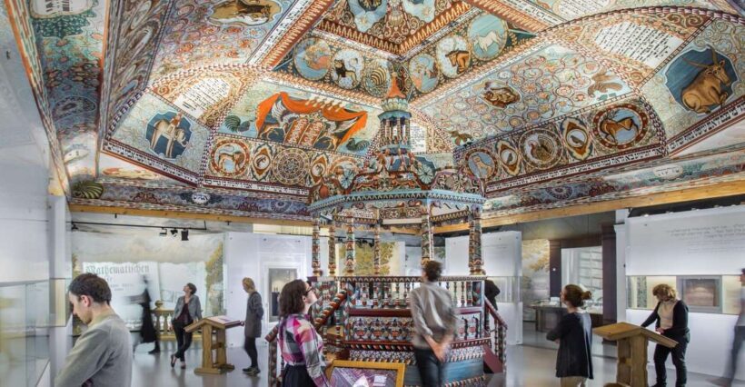 Warsaw: POLIN Museum of the History of Polish Jews Ticket - A Practical Overview of the POLIN Museum