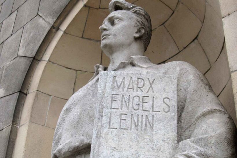 Warsaw: Private Communism Tour with Hotel Pickup - An In-Depth Look at the Warsaw Communism Tour