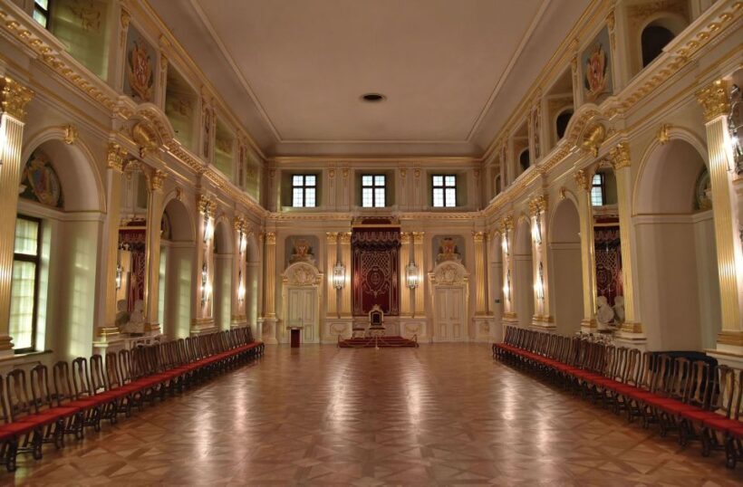 Warsaw: Skip-the-Line Royal Castle Guided Tour - A Thorough Look at the Itinerary