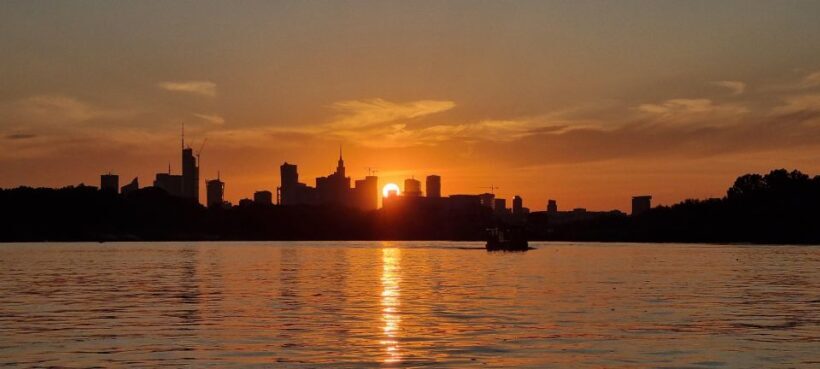 Warsaw: Vistula River Sunset Cruise with Welcome Drink - Why This Vistula River Sunset Cruise is Worth It
