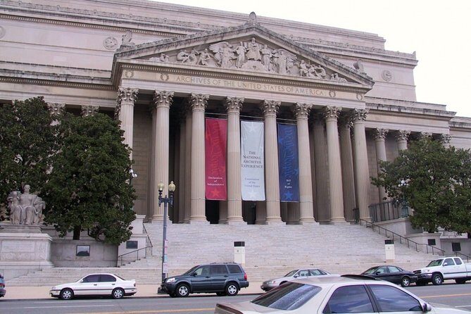 Washington, D.C. Scavenger Hunt: Washington D.C.'s Cultural Gems - Exploring Washington D.C. Through a Scavenger Hunt