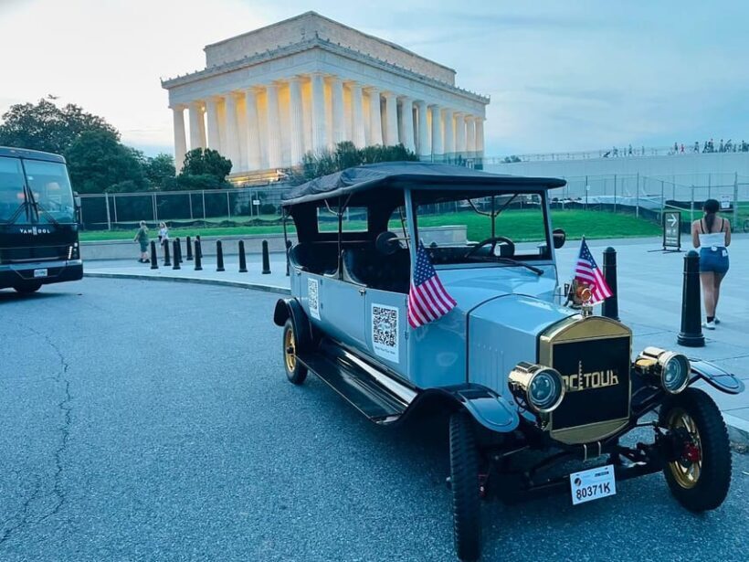 Washington, DC: Day & Night Electric Cart & Vintage Car Tour - The Value of Guided Photo Stops and Commentary