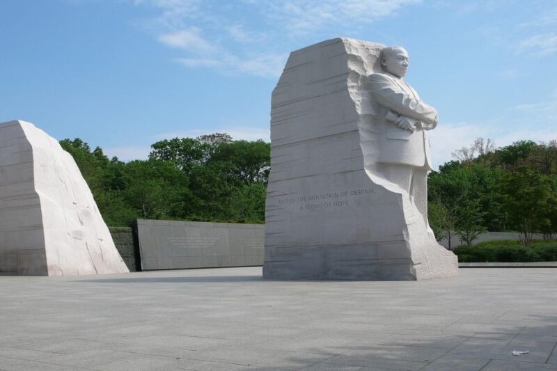 Washington, DC: Guided Small Group 4-Hour Day Tour - Who Should Consider This Tour?