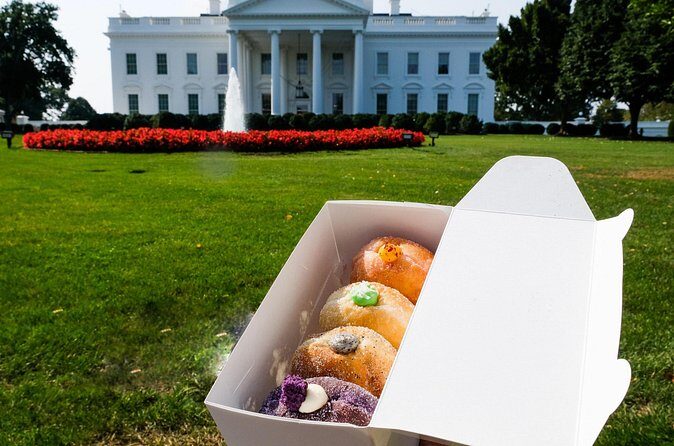 Washington DC Holiday Donut Adventure and Walking Food Tour - The Guiding Experience