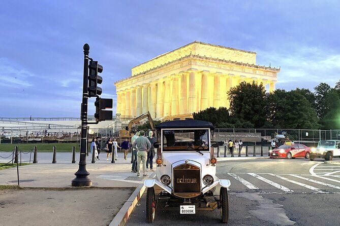 Washington DC Moonlight Tour by Electric Cart or Vintage Car - Authentic Experiences from Other Travelers