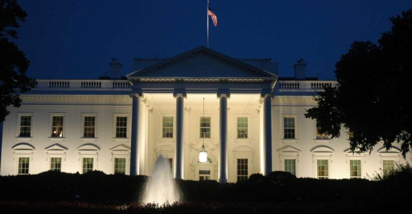 Washington DC: Night Under the Stars Bus & Walking Tour - Key Points