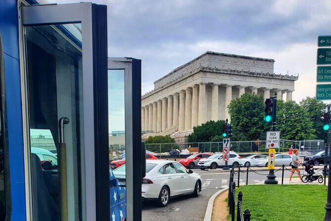 Washington DC Open-Air Bus Day or Night-Time Monuments Tour - The Sum Up