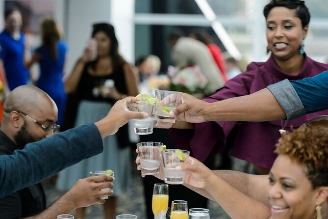 Washington DC Premier Bottomless Mimosa Brunch Cruise - Amenities and Services Included
