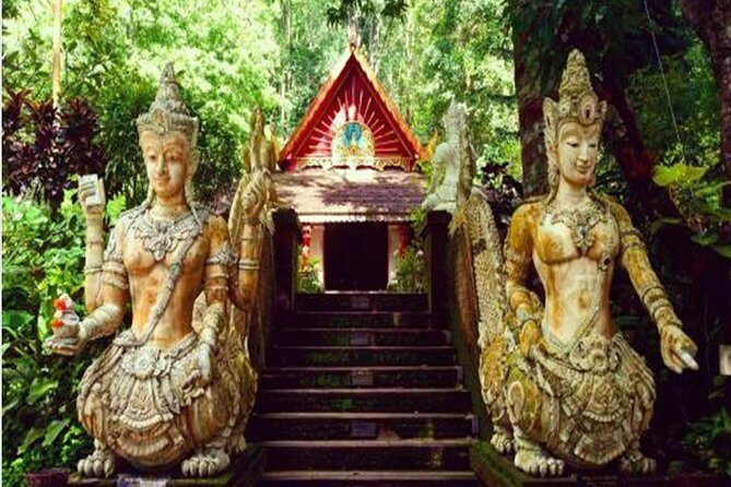 Wat Prathad DoiSuthep Sunrise+Giving alms to the monks Private Tour - Why This Tour Stands Out