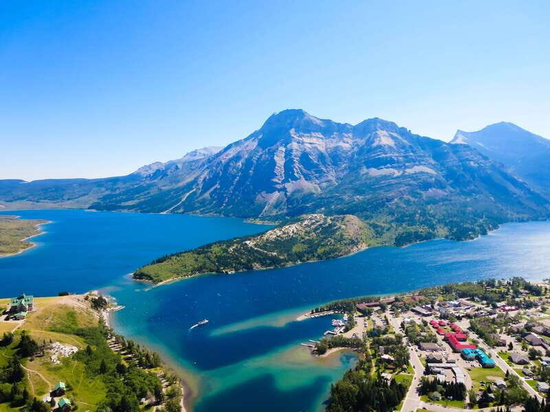 Waterton: Waterton Lakes National Park Tour from Calgary - An Honest Look at the Experience