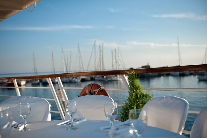 Wave Dancer Deluxe Night Cruise With Fireworks - Adults Only - Live Music and Dancing Entertainment