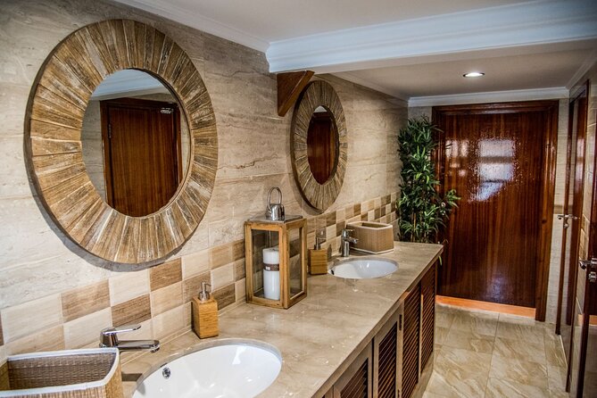 Wave Dancer Fireworks Night Cruise - The Sum Up