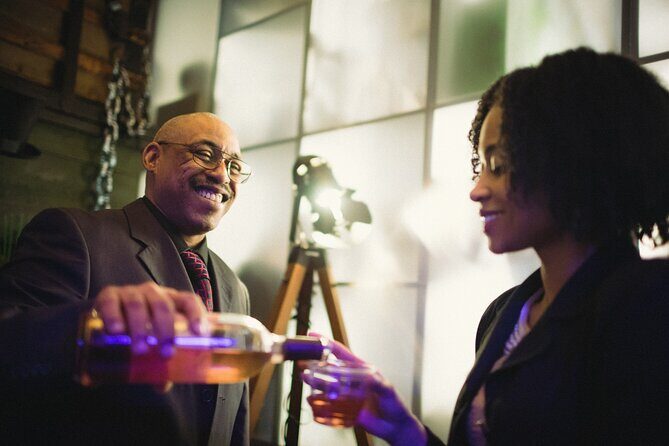 We Present Noah Sonie in Trust No One show - Reviews — Authentic Voices