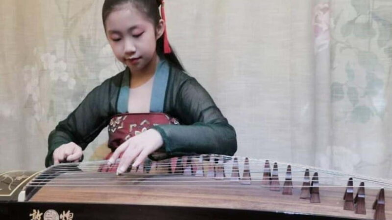 Wear Hanfu and play guzheng - Key Points