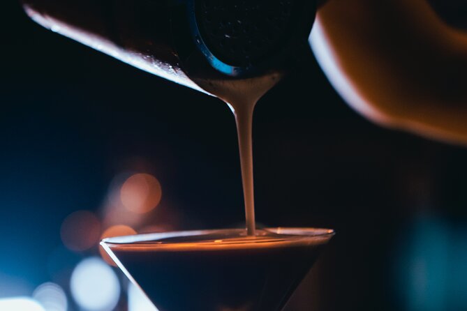 Wednesday Night Live Music and Cocktails Ticket in Kontakt Bar - Practical Tips for Enjoying the Tour