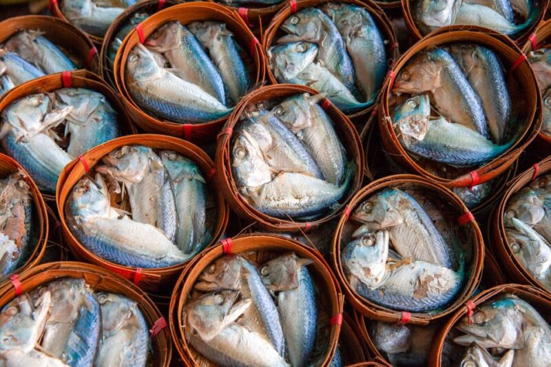 Weekend Amphawa Floating Market & Train Market Private Tour - FAQs