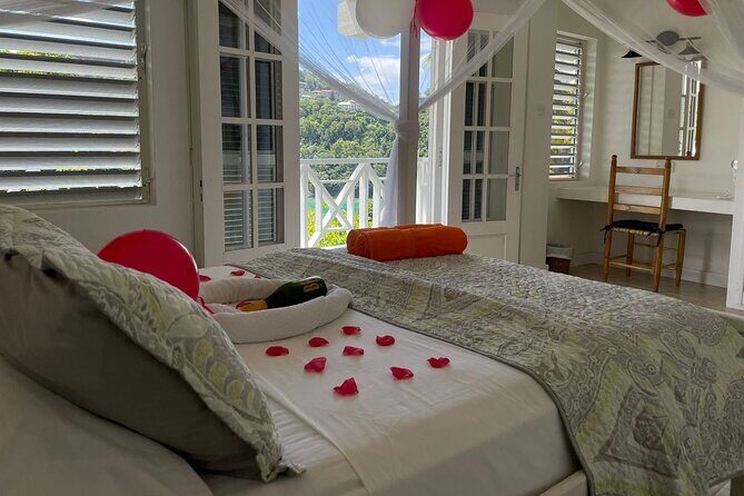 Weekend Getaway in St Lucia with Villa Stay and Day Sail - Key Points
