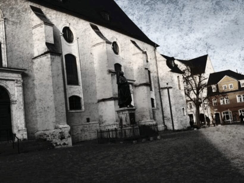 Weimar: DunkelWeimar, true crime citytour and game - The Sum Up: Who Will Love DunkelWeimar?