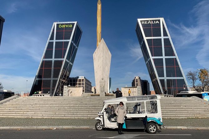 Welcoming Tour Madrid - Exploring Parque Del Retiro