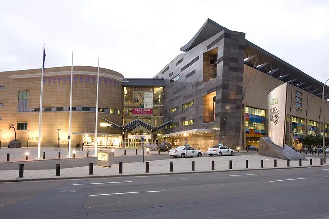 Wellington Private City Tour. Hotel or Port pick up. Tickets incl - Exploring Wellington: What to Expect on This Private Tour