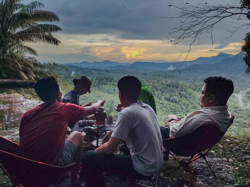 West Kalimantan: 5-Day Explore the Wild & Hidden Waterfalls - The Itinerary Breakdown