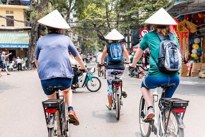 West Lake Journey by E-Bike - Practical Details and What to Expect