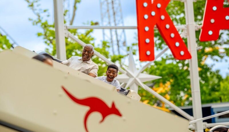 West Mifflin, PA: Kennywood Park Entry Ticket - Accessibility and Practical Tips