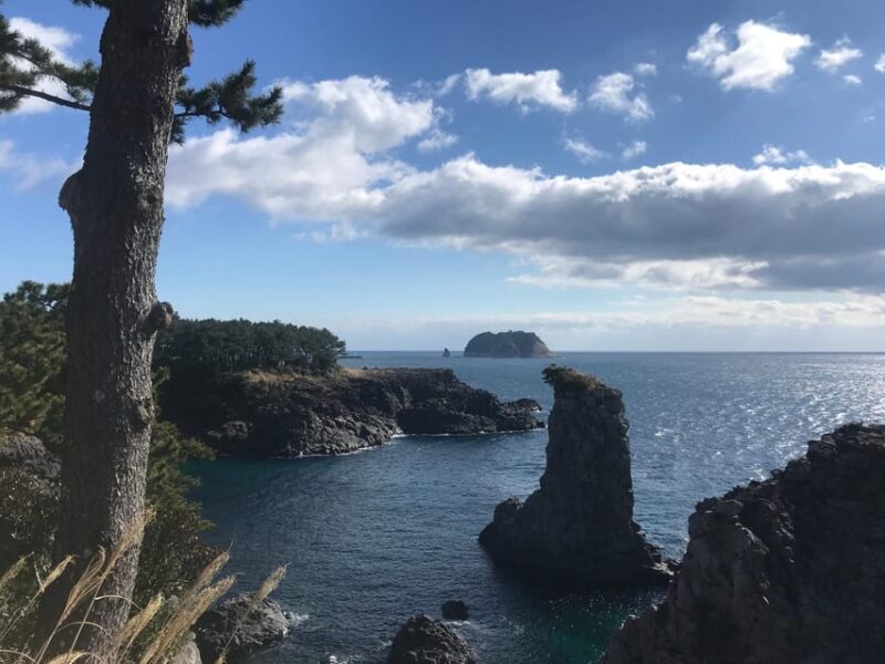 West of Jeju island Bus Tour from Seogwipo city, Jeju island - Beaches with Stunning Colors: Hyeopjae and Geumneung