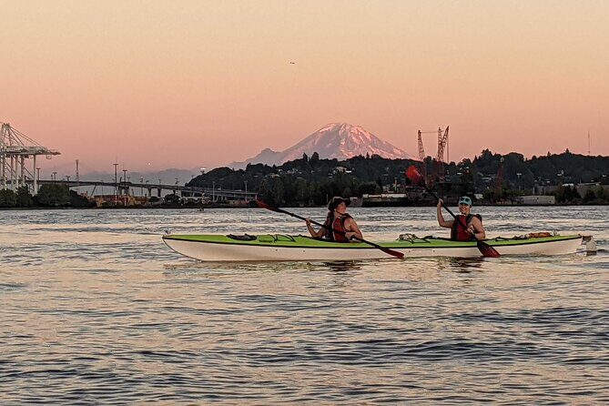 West Seattle Sunset Sea Kayak Tour - Key Points